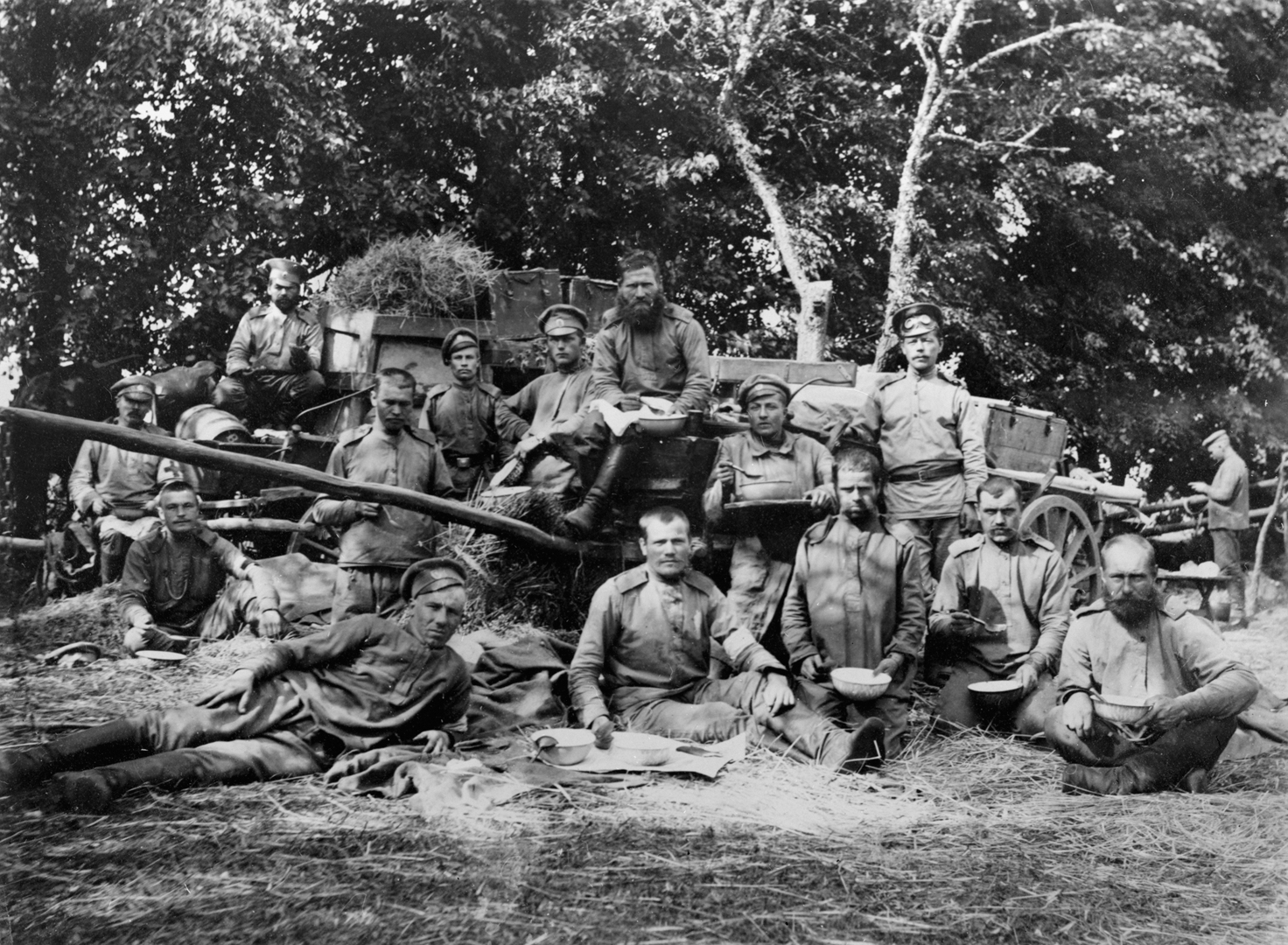 WOMEN PHOTOJOURNALISTS IN EUROPE 1914-1945 - Das Verborgene Museum